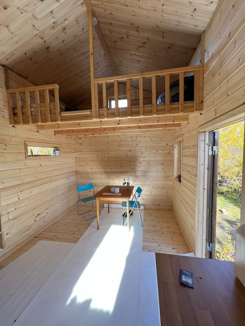 Loftstuga på 15 kvm som byggdes vintertid | Sorselestugan